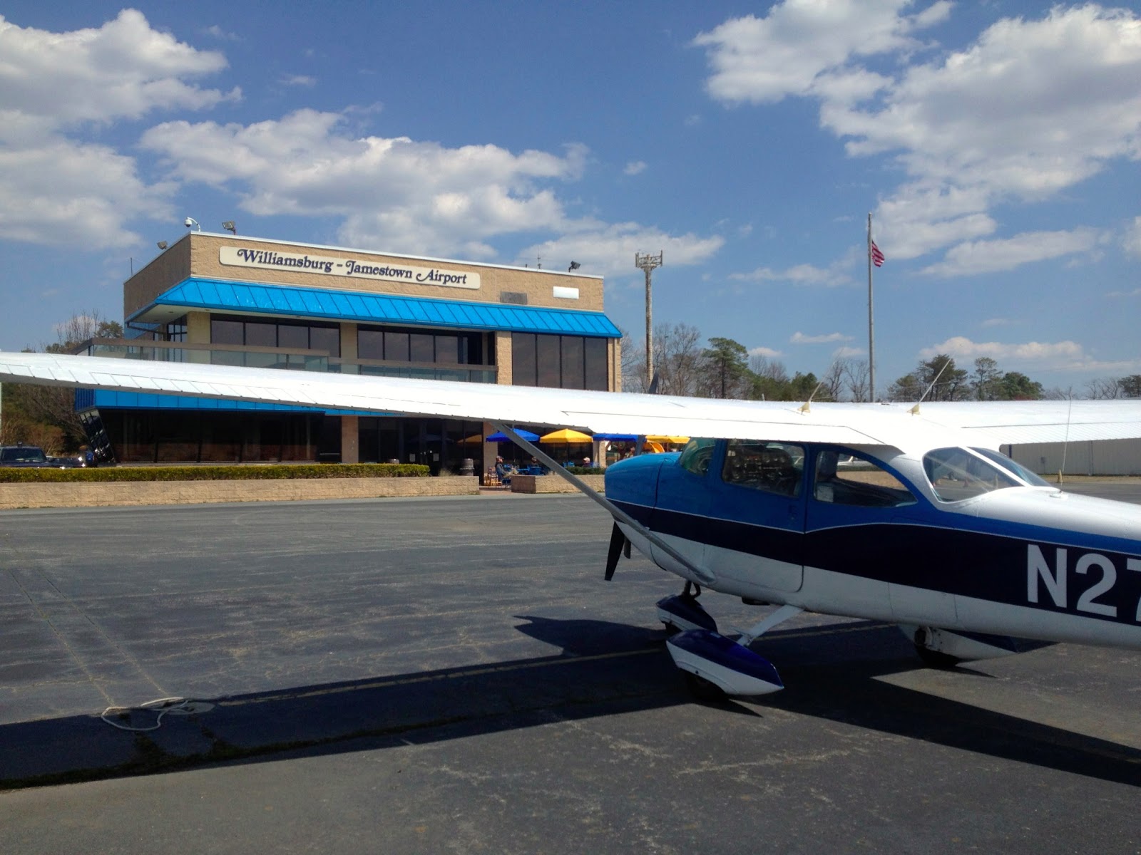 Flying to Williamsburg/Jamestown KJGG For Lunch (Cessna 172) - Paperblog