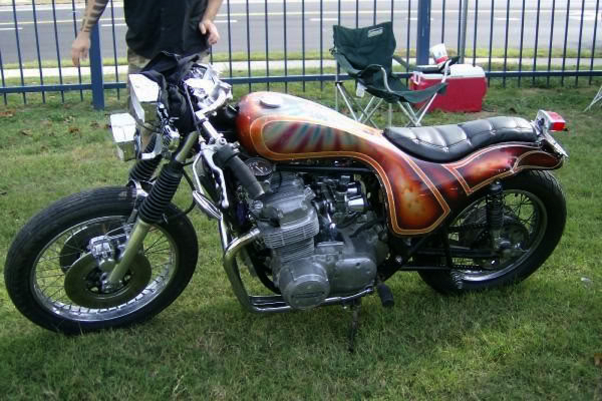 Cling on for dear life !!!: Tracy Design Body - Café Racers