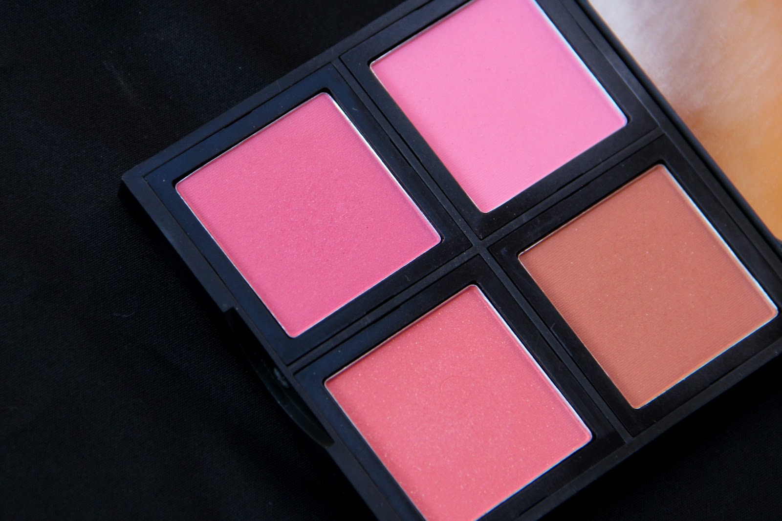 Blush Blush Blush Blush - Les Boudoirs