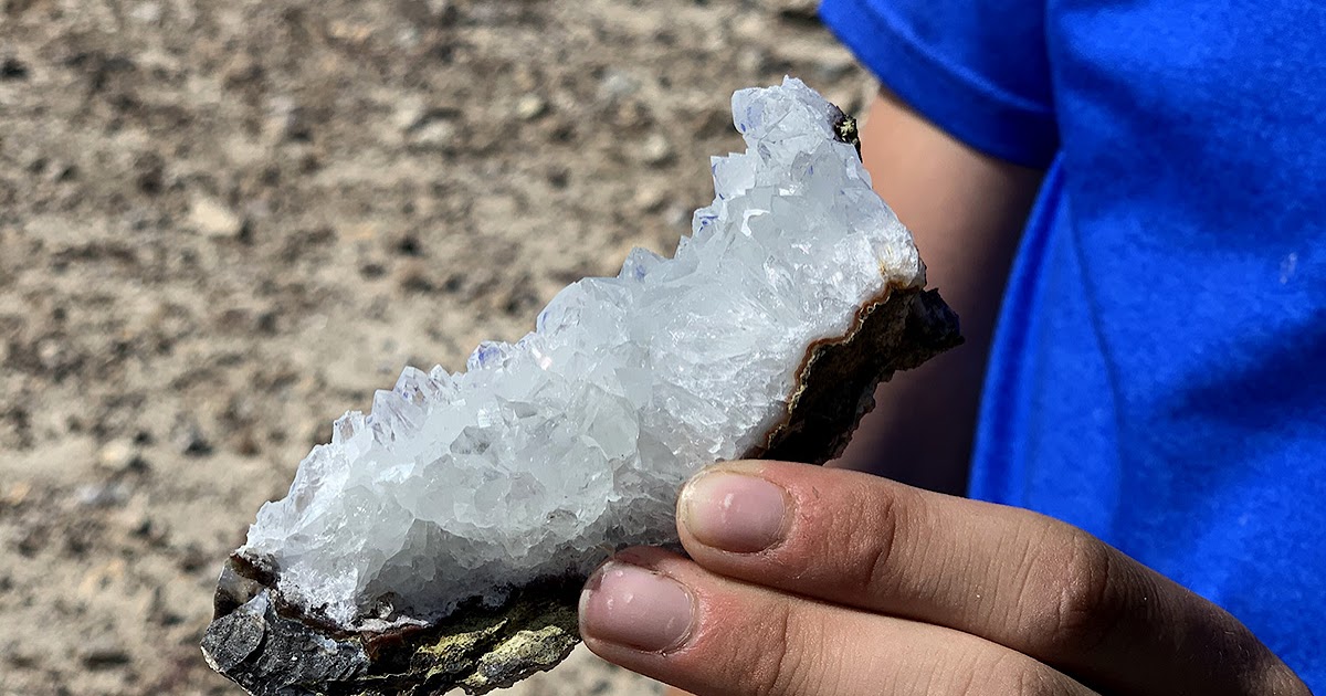 Dugway Geode Beds - light-in-leaves