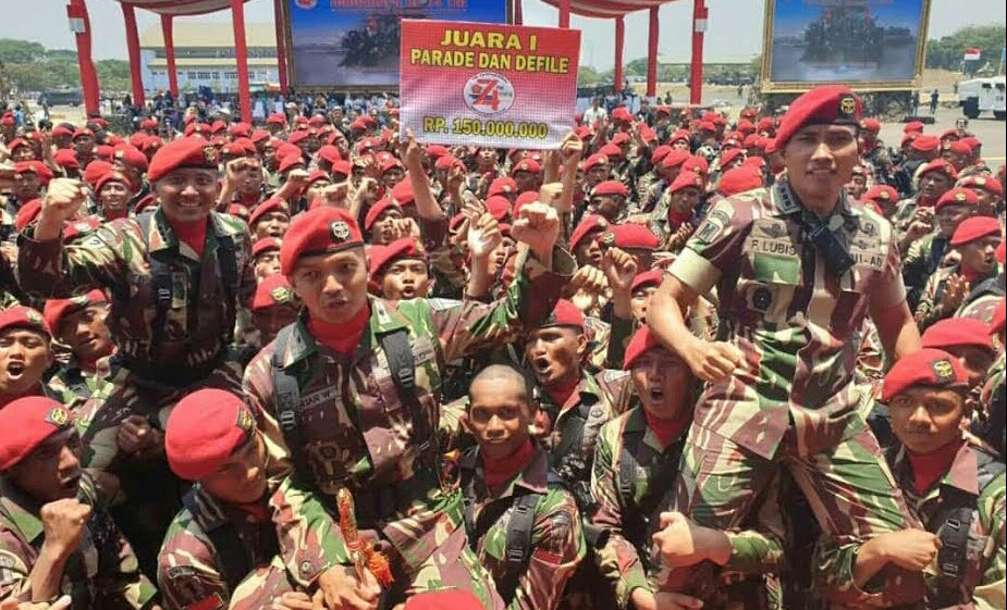 Kopassus Juara Pertama Parade dan Defile Peringatan HUT TNI ke-74