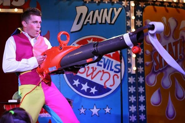 Circus Mania: Danny Adams - Does a clown need a red nose?