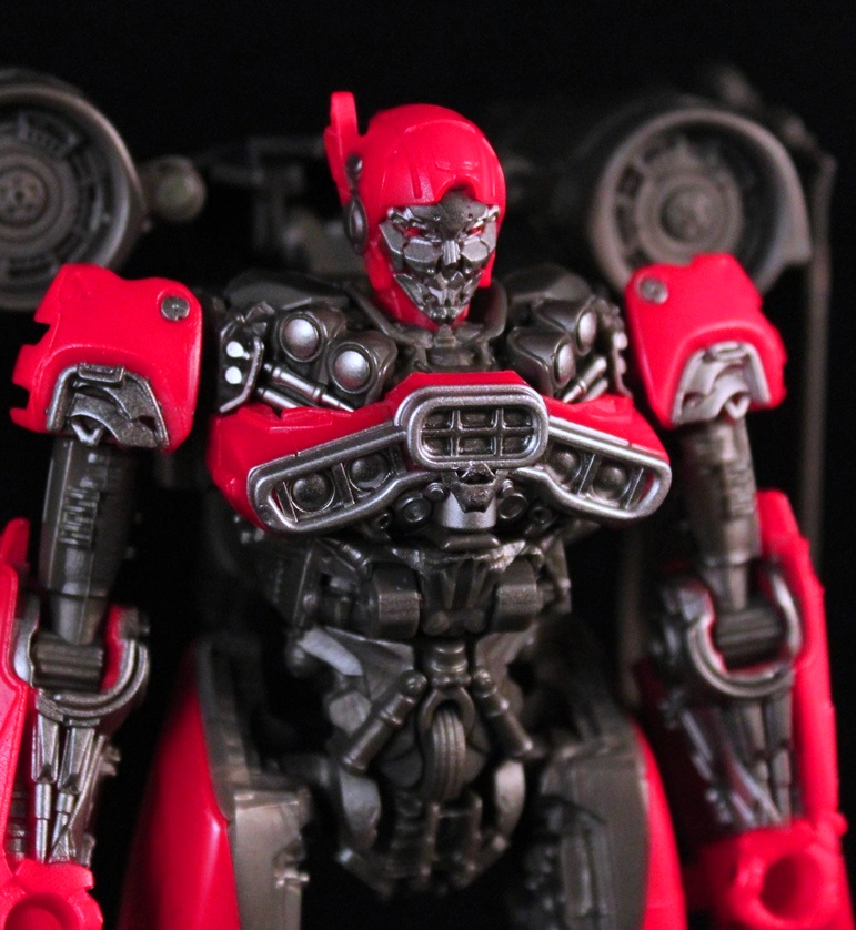 She's Fantastic: Transformers Studio Series - SHATTER!