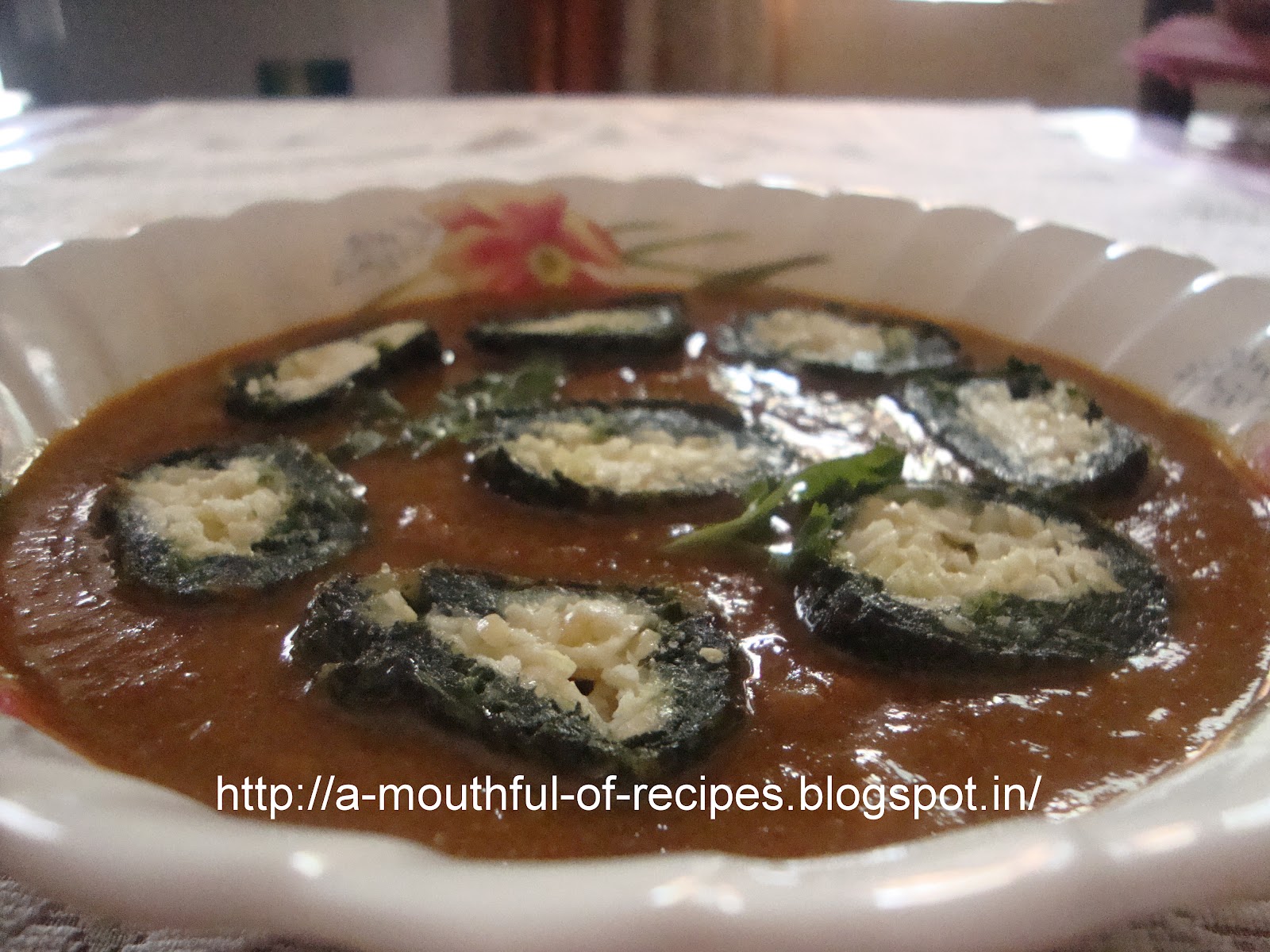 A Mouthful Of Recipes: Sham Savera - Spinach Balls in Rich Tomato Gravy