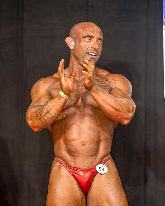 Worldwide Bodybuilders: Spanish stallion Victor Crespo