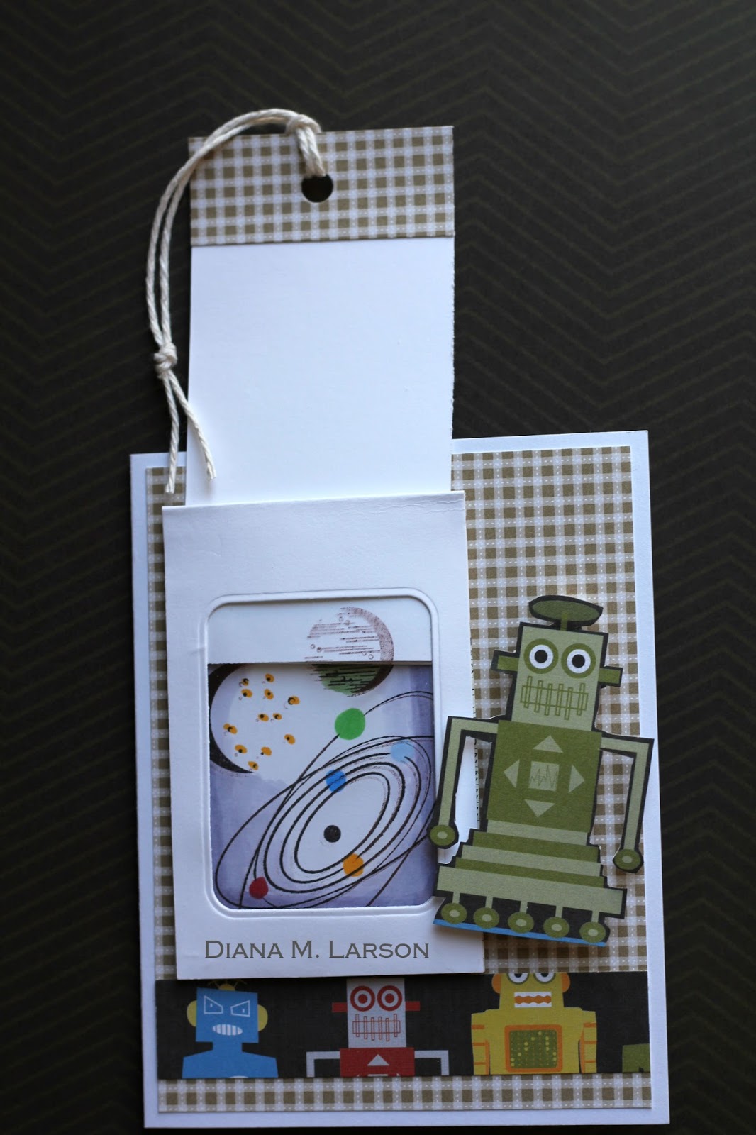 DL.ART : Out of this World - slider card