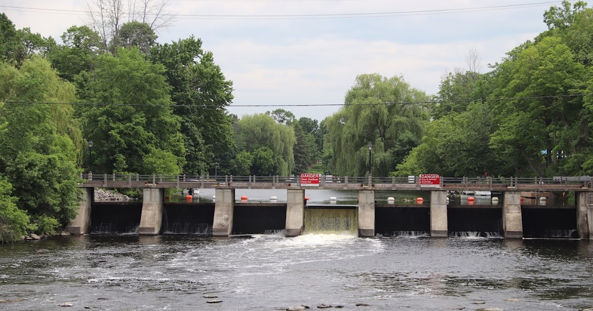 Memorials in Ottawa: Manotick Dam