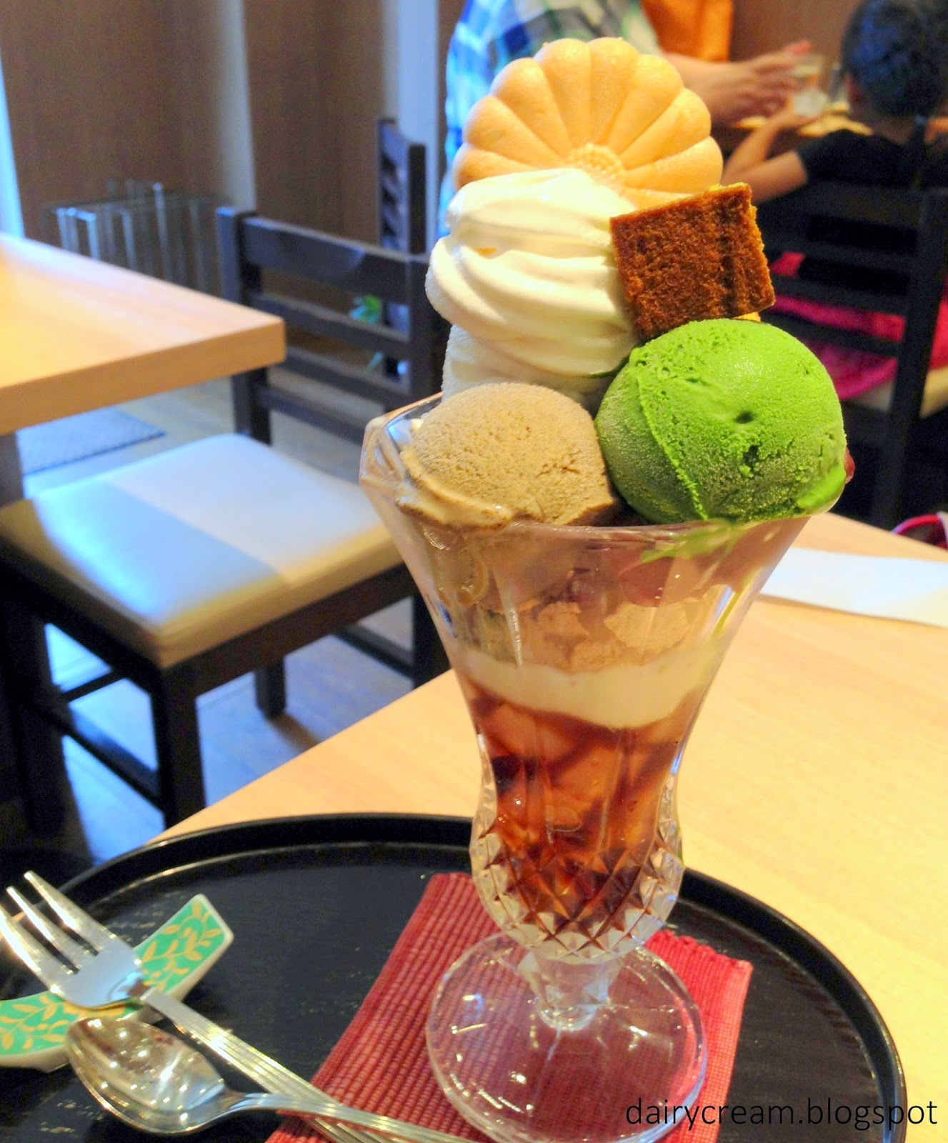 Kikumaru 甘味茶房菊丸: Hidden Wagashi House Off Busy Asakusa