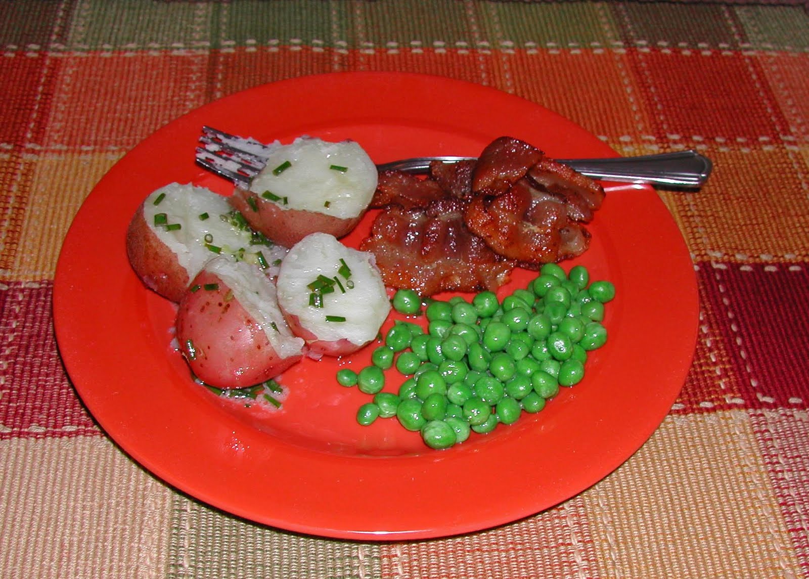 The Iowa Housewife: Provincial Potatoes