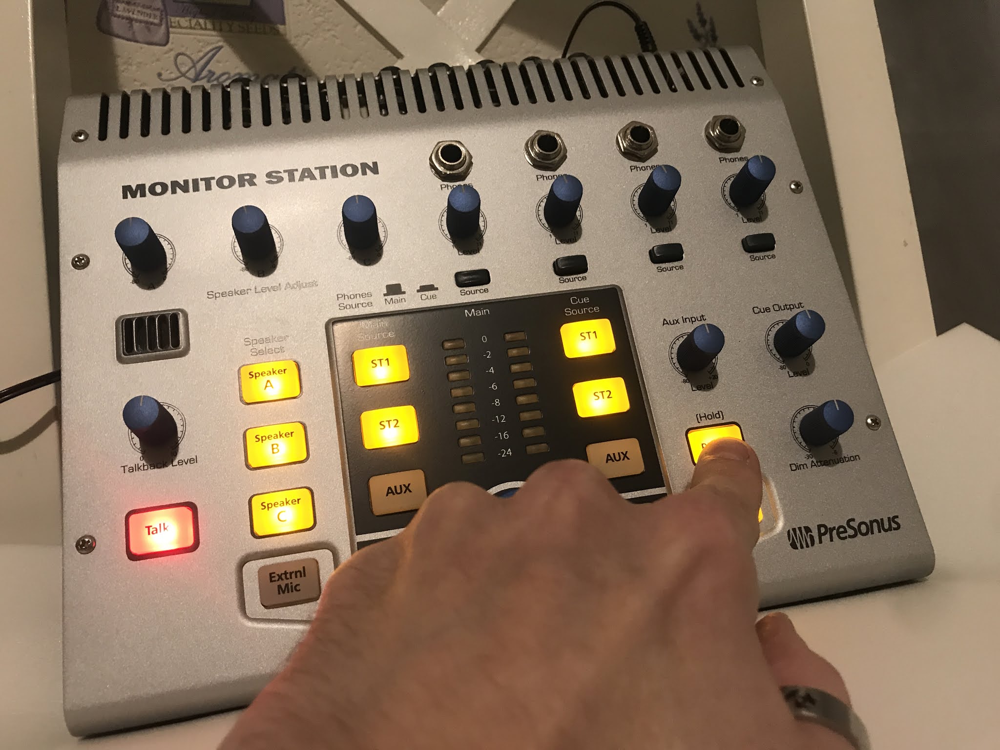 Infrequent Sound [sex.tex] technology: PreSonus Monitor Station Studio ...