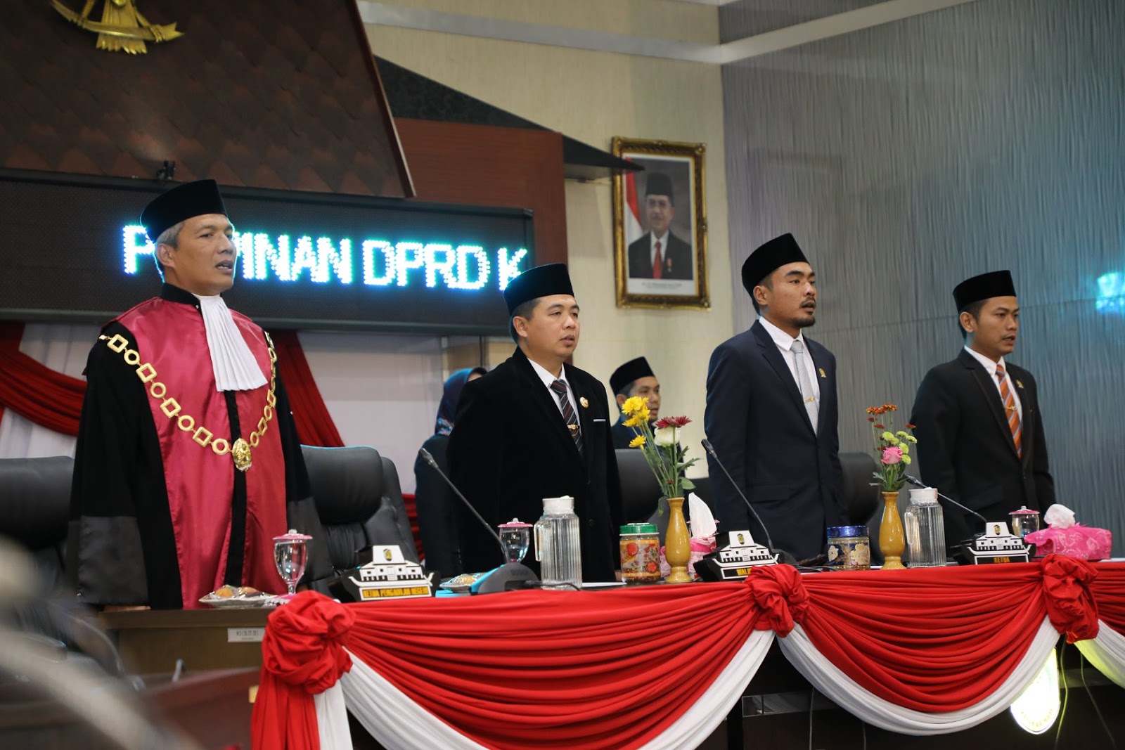 H Harry Wijaya Pimpin DPRD Kota H Harry Wijaya Pimpin DPRD Kota