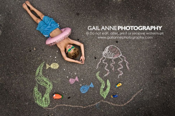 PictoVista: 13 Creative Sidewalk Chalk Photos