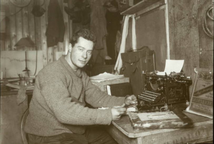 oz.Typewriter: Typewriters in a Very Cold Climate