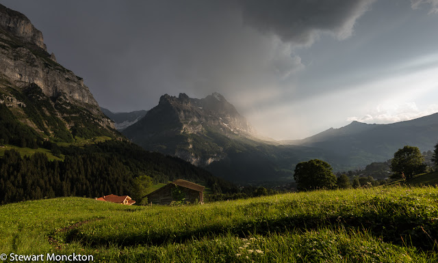 Paying Ready Attention - Photo Gallery: Eiger Light 2