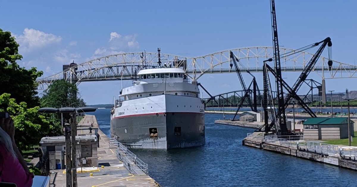 borders and byways: Soo Locks