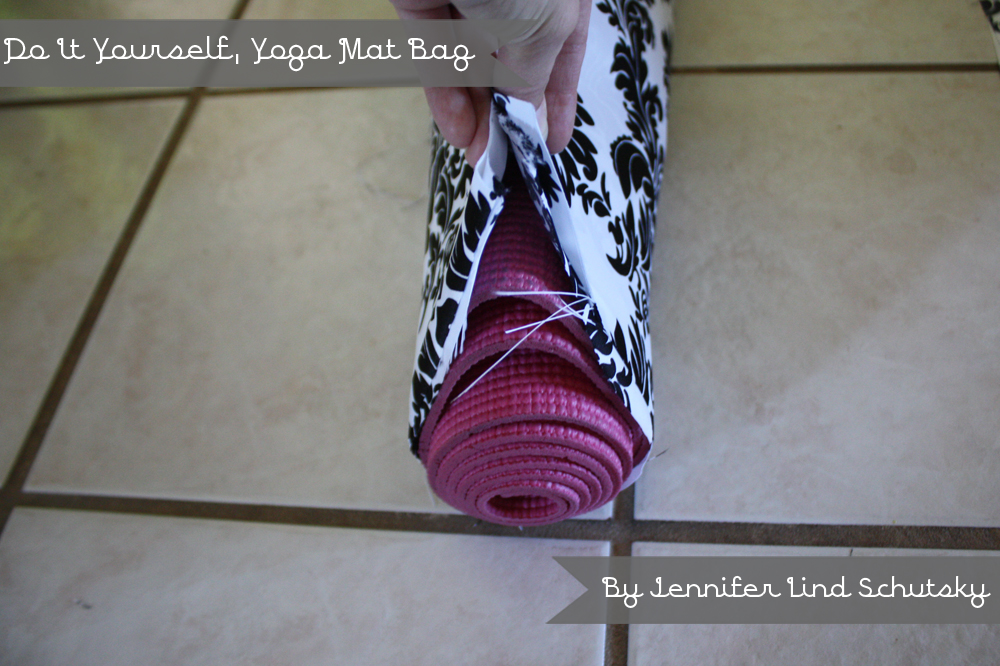 D.I.Y. Cupcake: D.I.Y. Yoga Mat Bag {a tutorial}