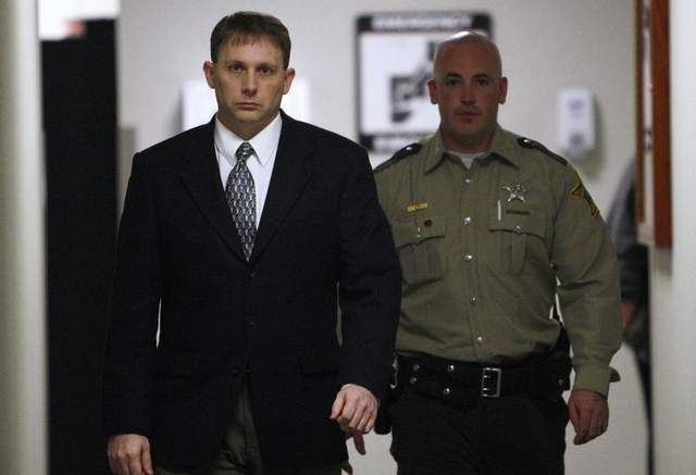 Behind The Blue Wall: [IN] Trial for the murder of cop's estranged wife ...