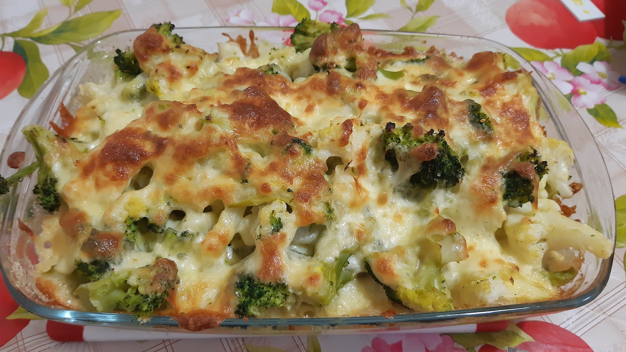 Reteta de acasa: Brocoli cu Conopida la Cuptor