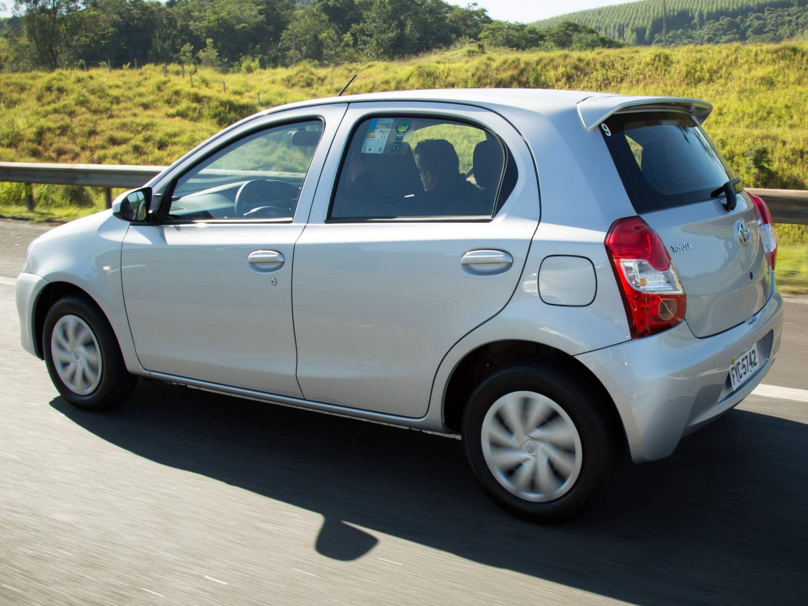Toyota Etios Automático sobe de preço novamente em julho