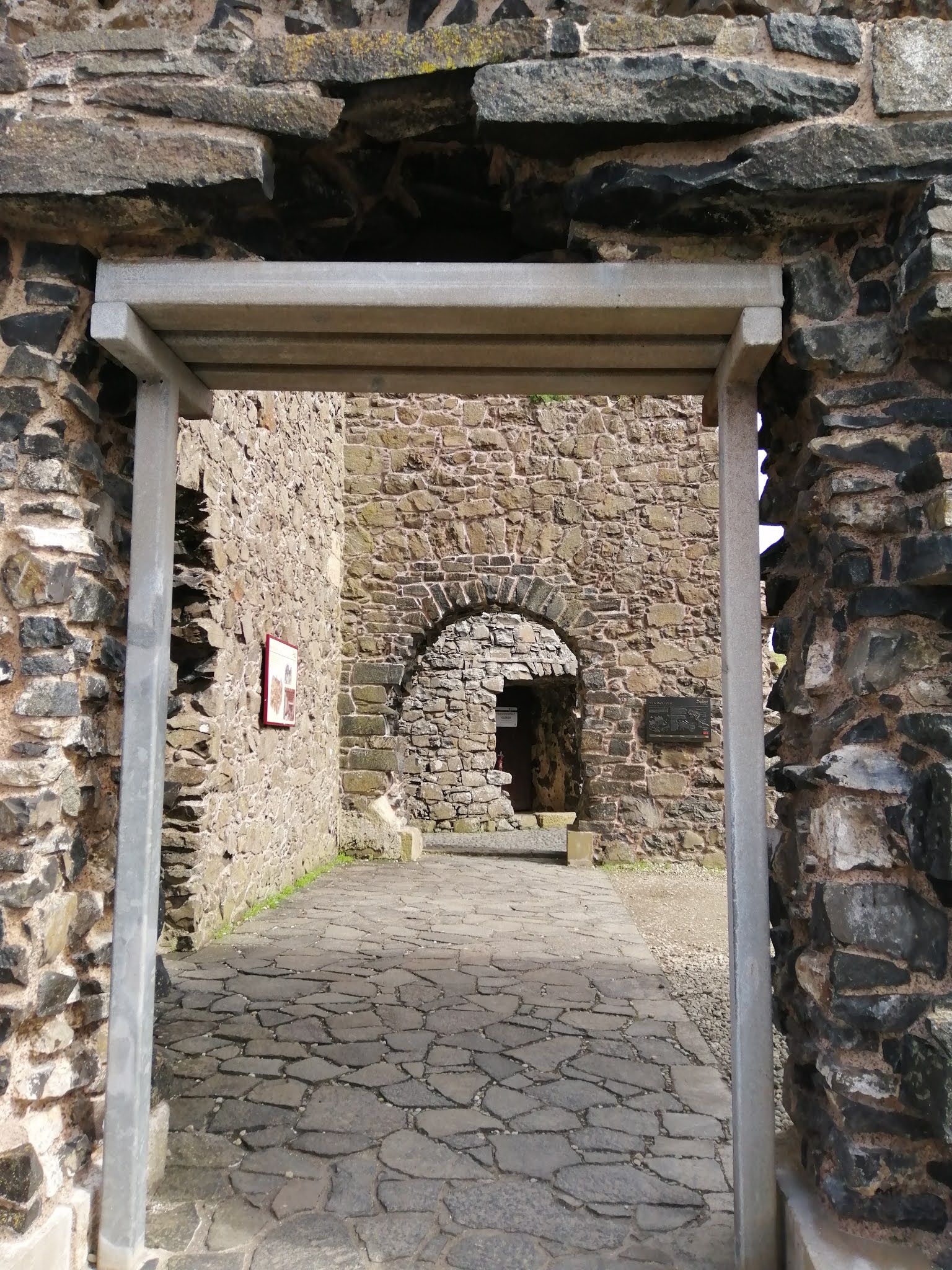 Sam's Ramblings : Dunluce Castle - Romanticism, Legend, History and ...