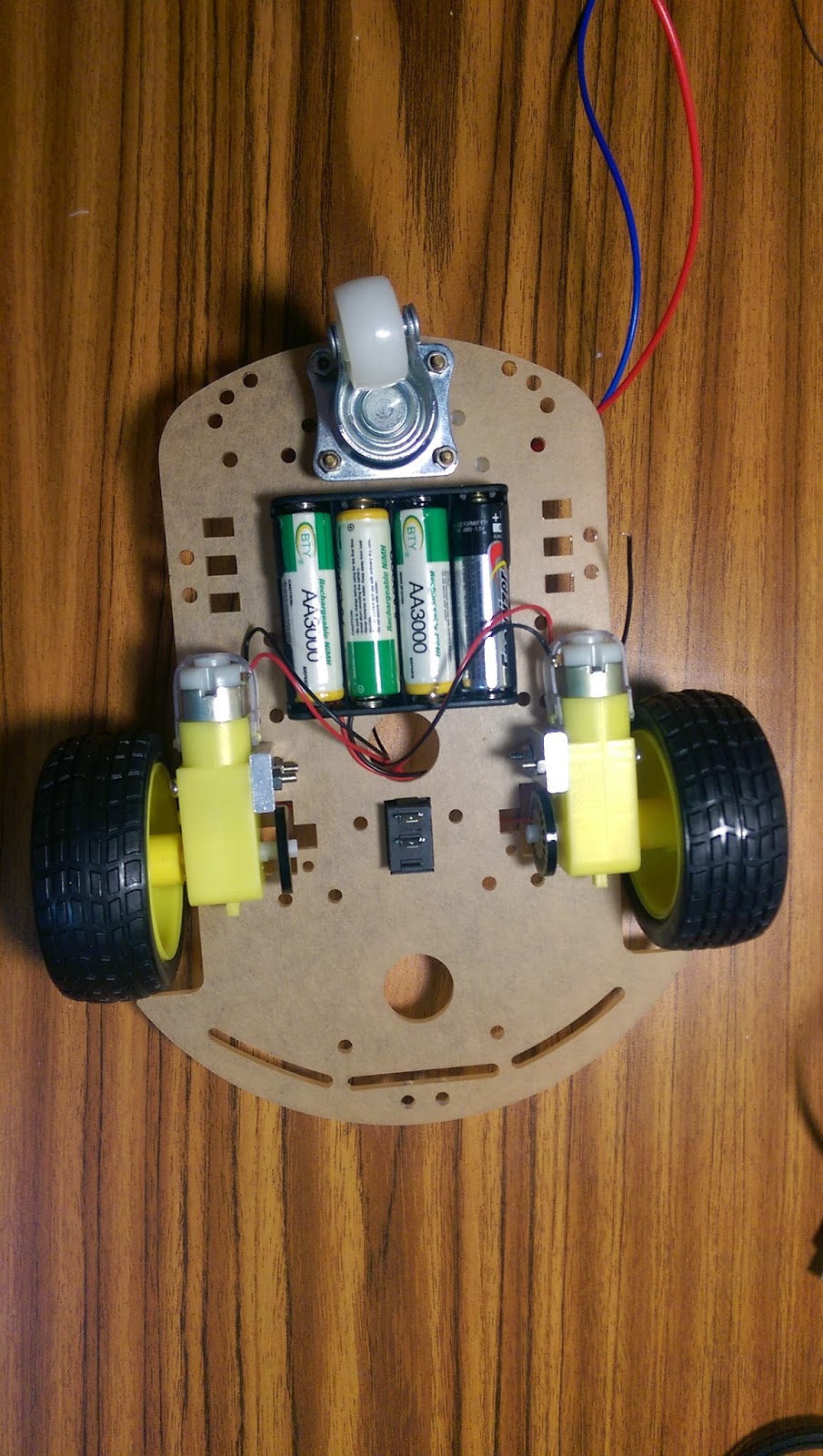 Oliver Arduino世界 Arduino Dc Motor Diy自走車 1 前進後退