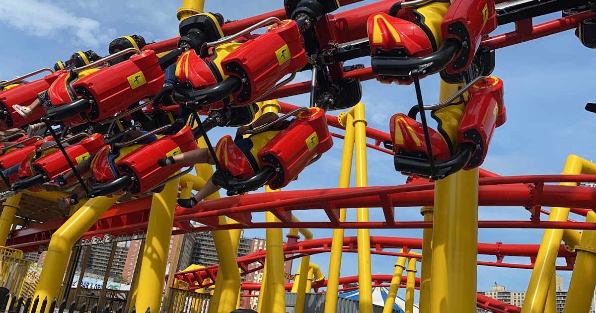 Review: Phoenix Roller Coaster at Deno's Wonder Wheel on Coney Island