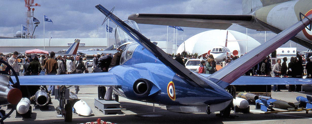 nhungdoicanh: Aérospatiale Fouga 90