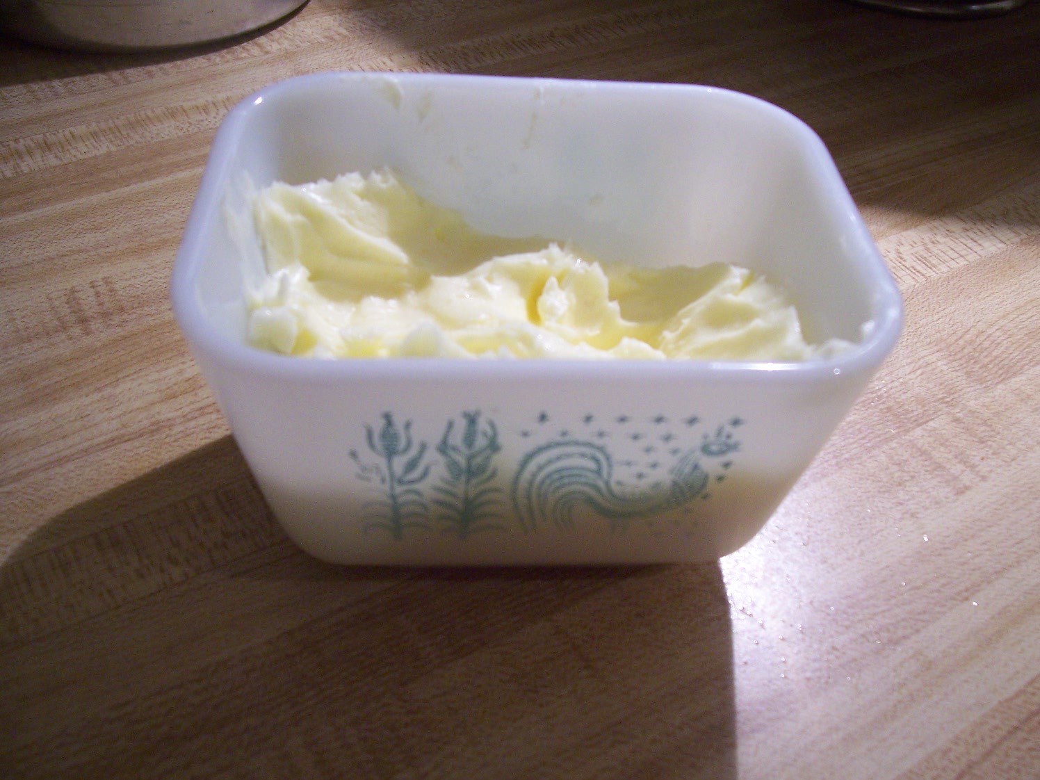 Pyrex Collective III: Homemade Butter in Butterprint