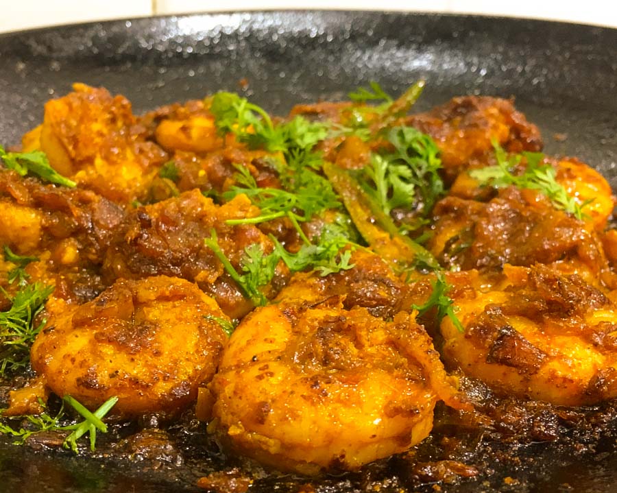 Prawns Tawa masala - The Foodie Curls Indian Recipes