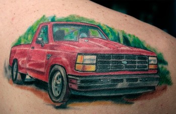 18 Wheel Beauties: The Hunt for Big Rig Tattoos!