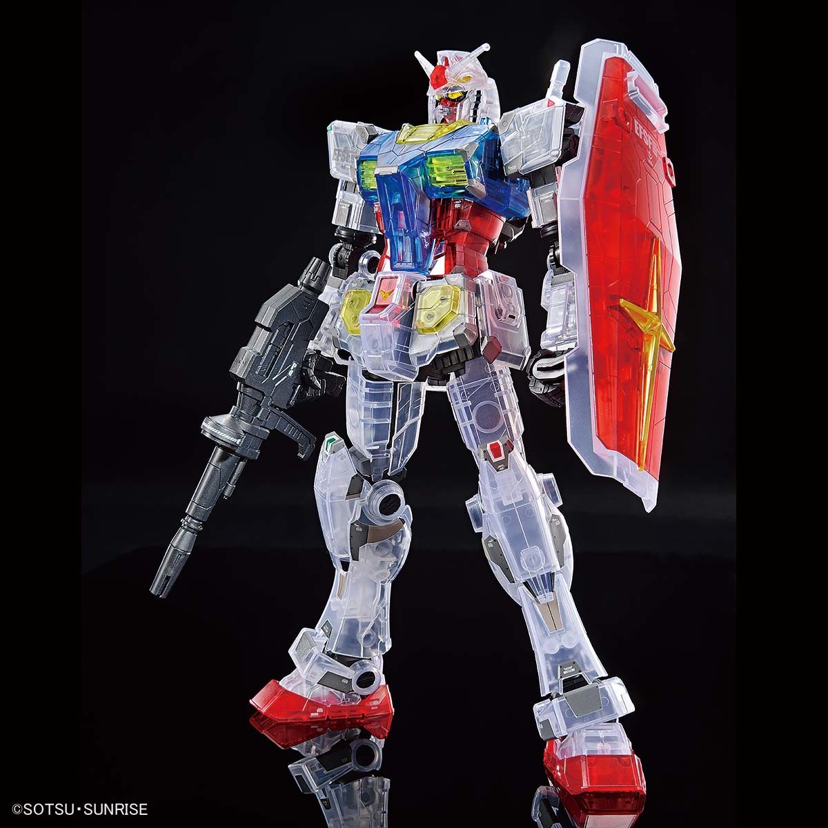 P-Bandai: 1/100 RX-78F00 Gundam [Clear Color] Gundam Factory Yokohama ...