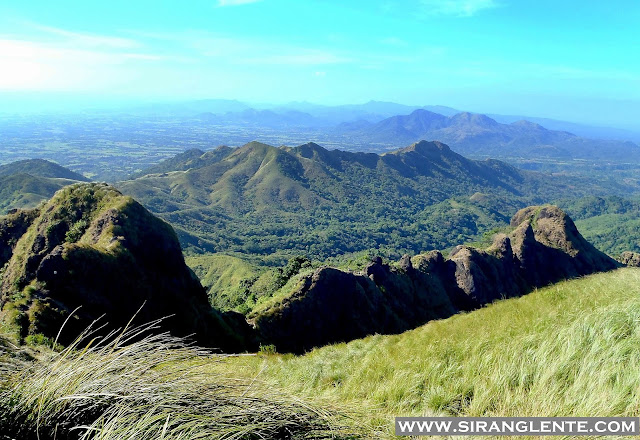 SIRANG LENTE: MT. BATULAO