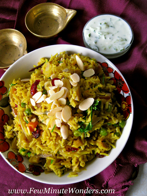 Vegetable Pulao / Pilaf / Pulav - Few Minute Wonders