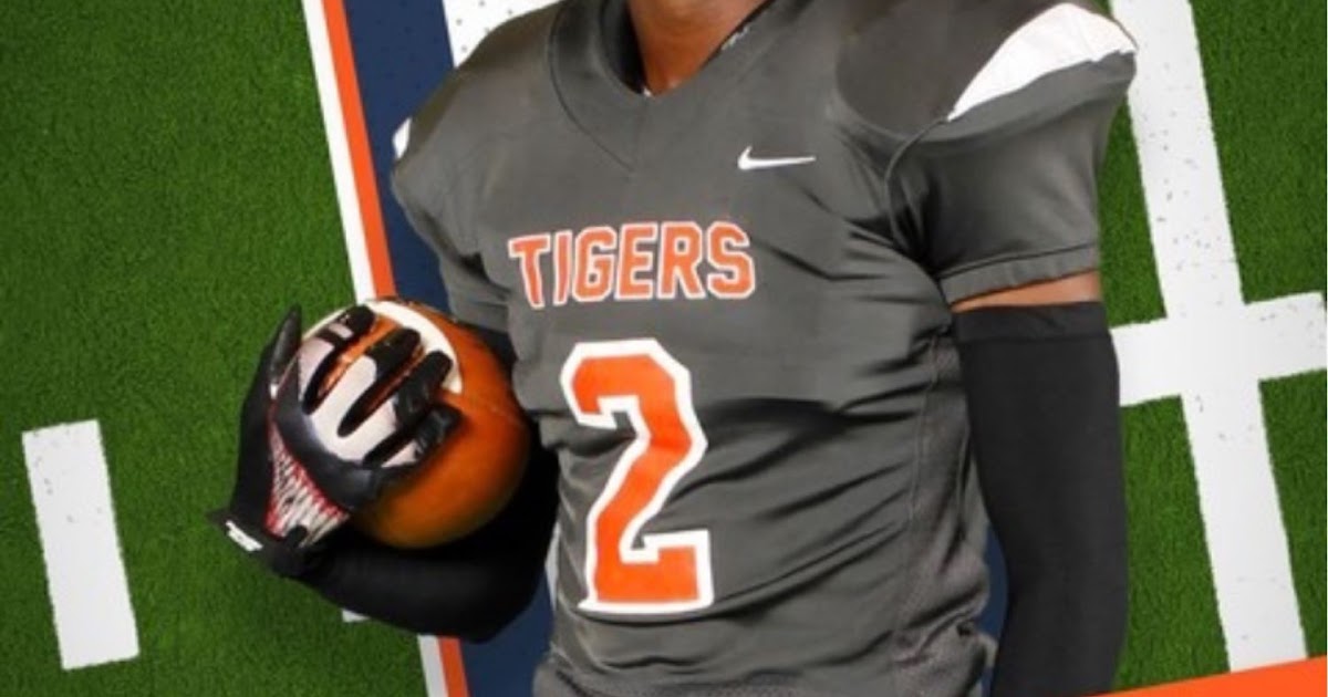 UMass Football Blog: UMass Football Recruiting 2021--Corey Barnes