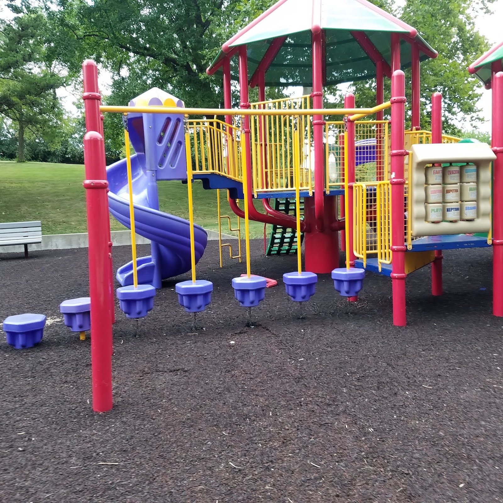Play St. Louis: Bella Fontaine Park, Bellefontaine Neighbors Play St. Louis: Bella Fontaine Park, Bellefontaine Neighbors