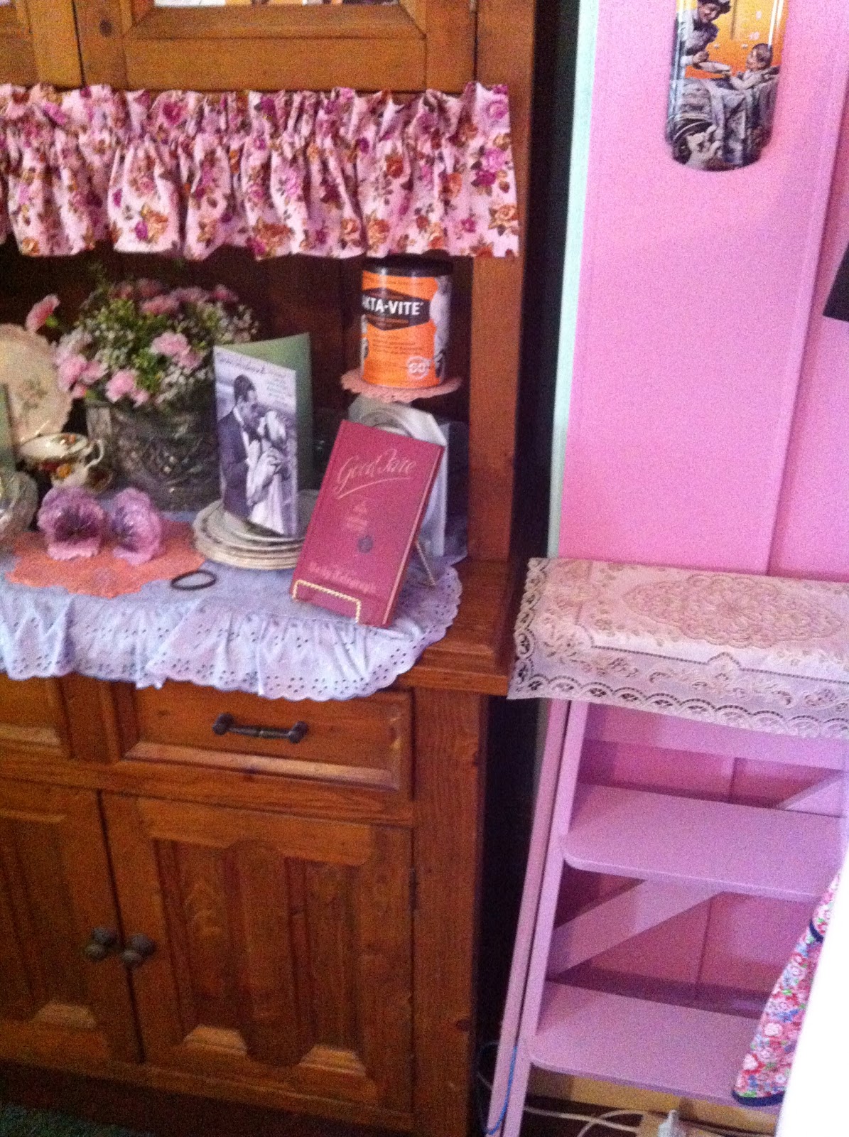 Lovely Living : Vintage Homemaking Books Lovely Living : Vintage Homemaking Books