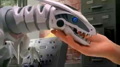 Robot Toys: Roboraptor From Wowwee