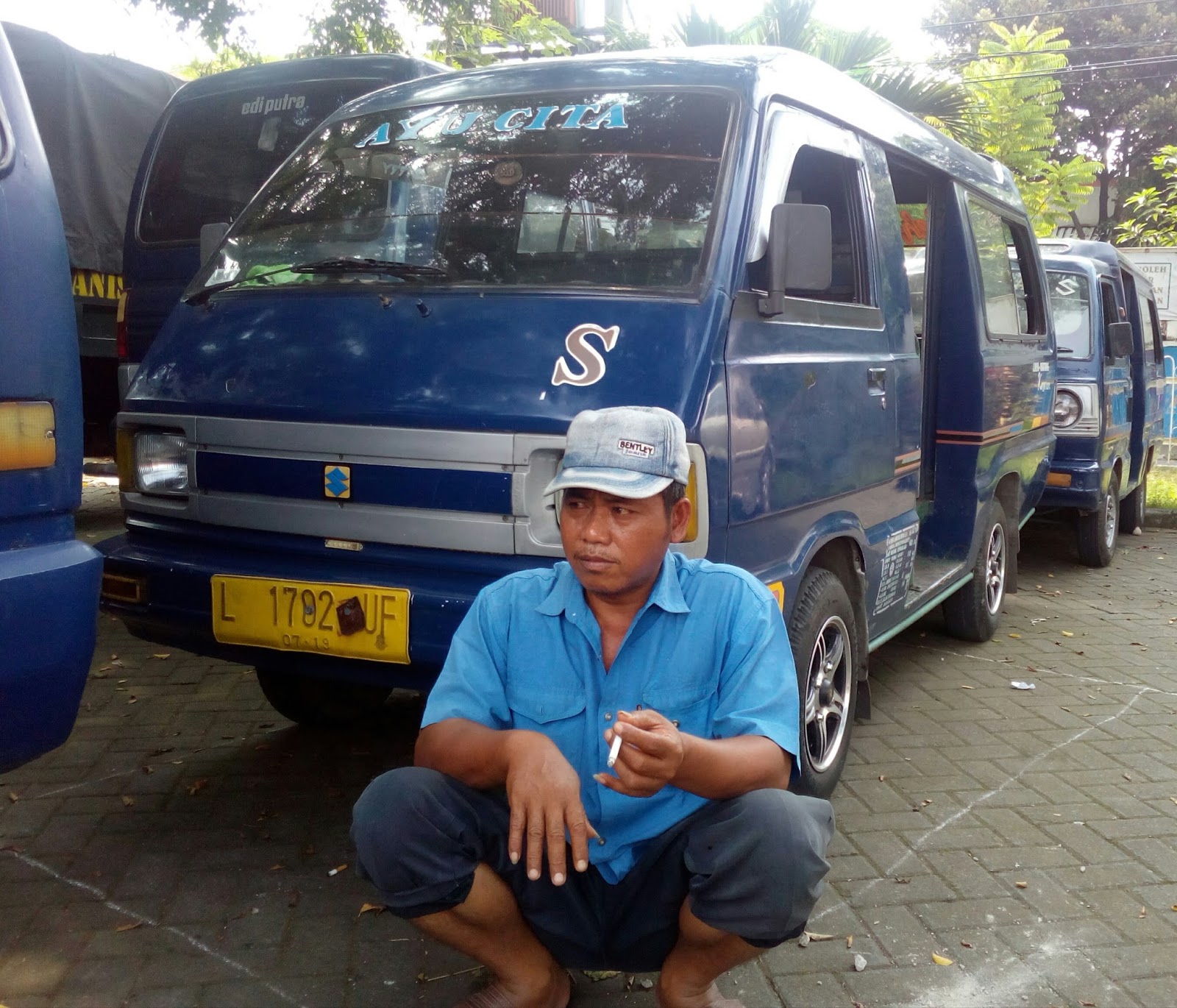 Carter Angkot Surabaya / Sewa Bemo Surabaya Lyn 0851 0521 88233 ...