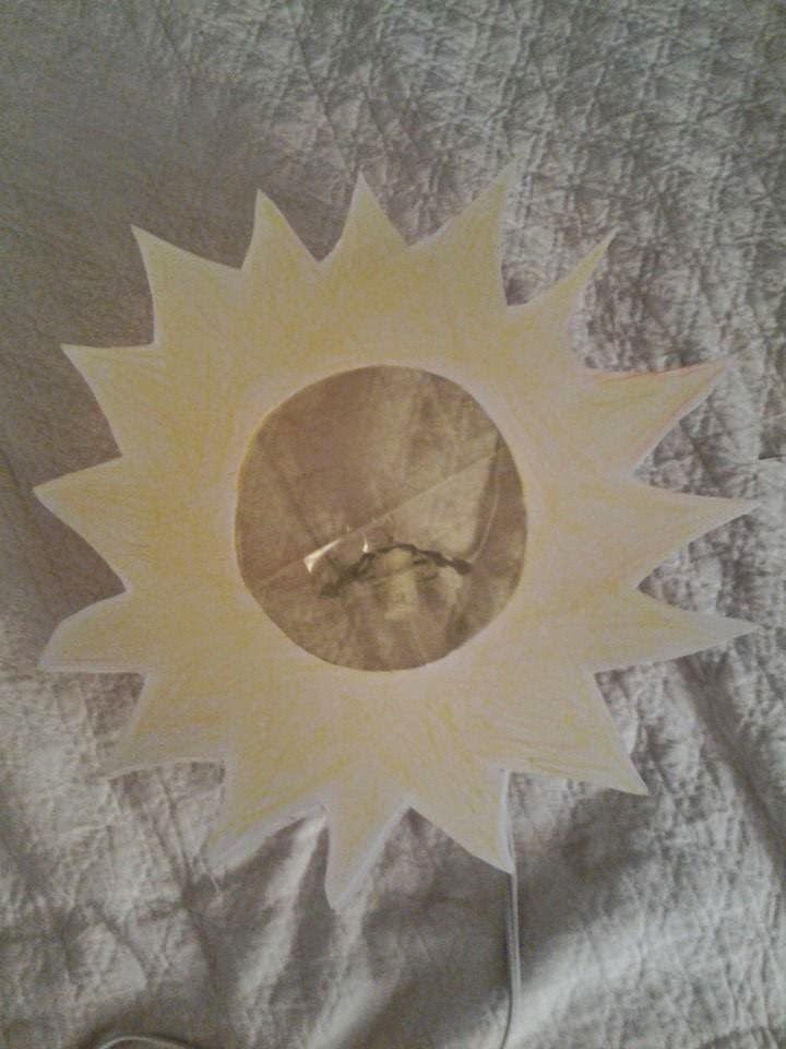 The Creative Daddy: Homemade Sun with Clouds Nightlight