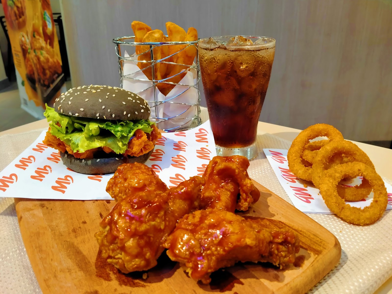 Marrybrown Lancarkan Menu Sensasi Ohsem Smokey (S.O.S) BBQ Meals