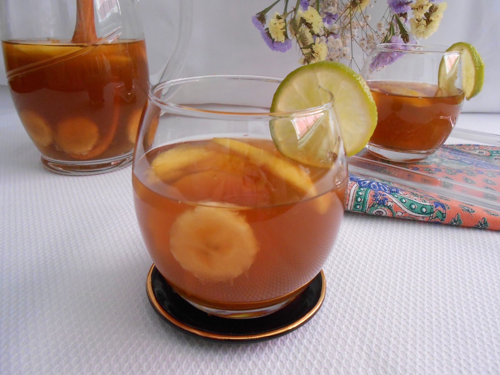 Ponche tropical de té y ron ~ Con sabor a huerto