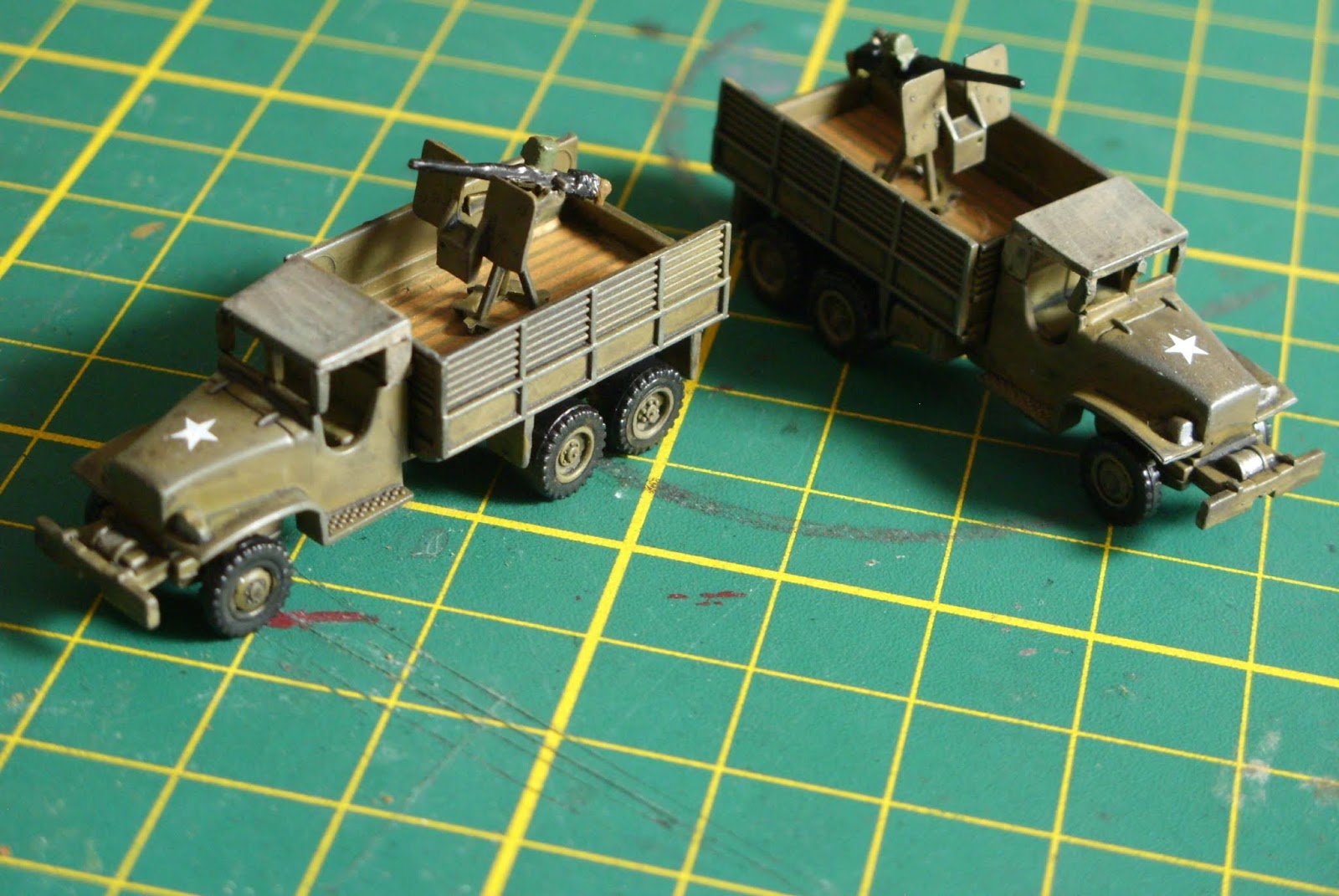 WORLD WAR 2 MODELZONE: Revell 1:144 WW2 US Army Vehicles