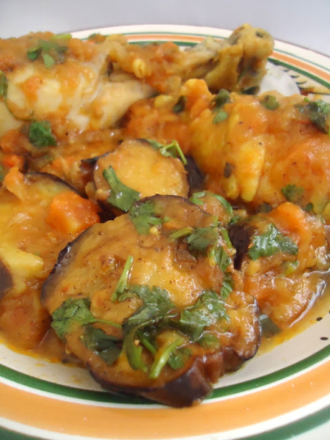 Aux délices des gourmets: TAJINE DE POULET AUX AUBERGINES