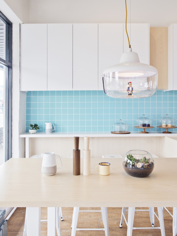 THE LITTLE MAN: UNA CAFETERÍA SENCILLA PERO VISTOSA | María Rodríguez ...