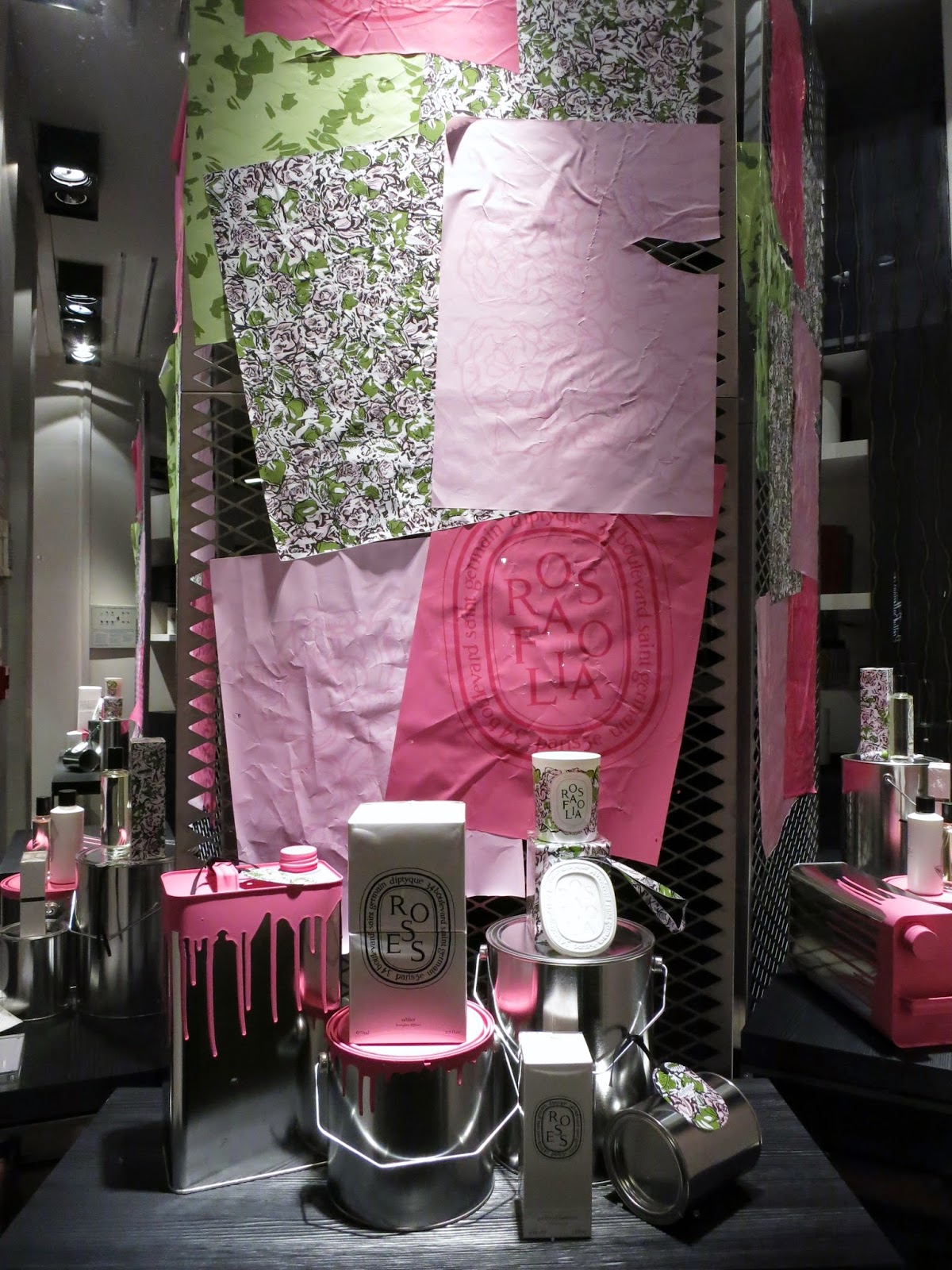 RetailStoreWindows.com: Diptyque, London