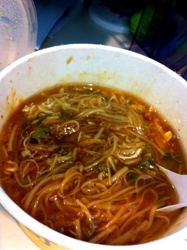 What to eat huh?: Oyster mee sua....my favourite taiwanese snack :P