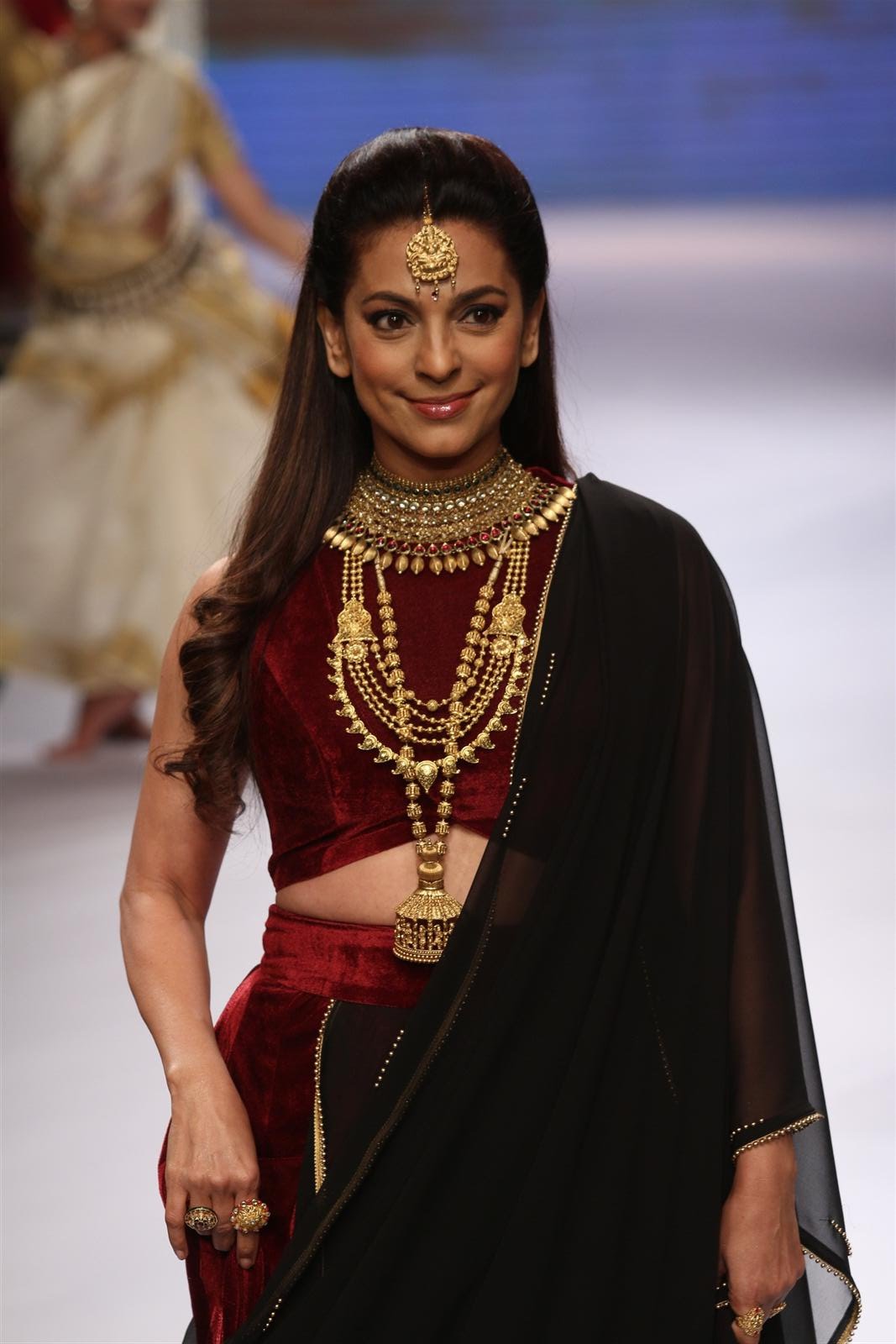 THE SENSATIONAL DIVYAM COLLECTION FROM TANISHQ CLOSED DAY ONE AT THE ...