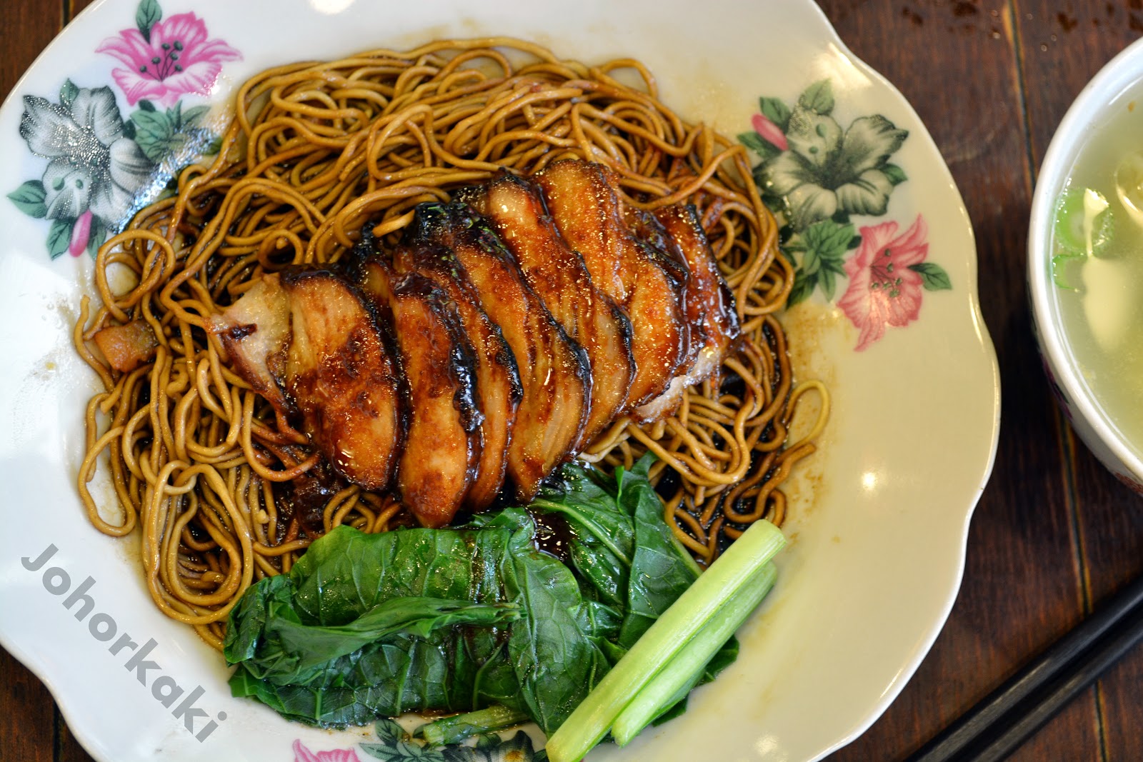 Malaysia Boleh! KL Wanton Mee at Jurong Point, Singapore |Tony Johor ...