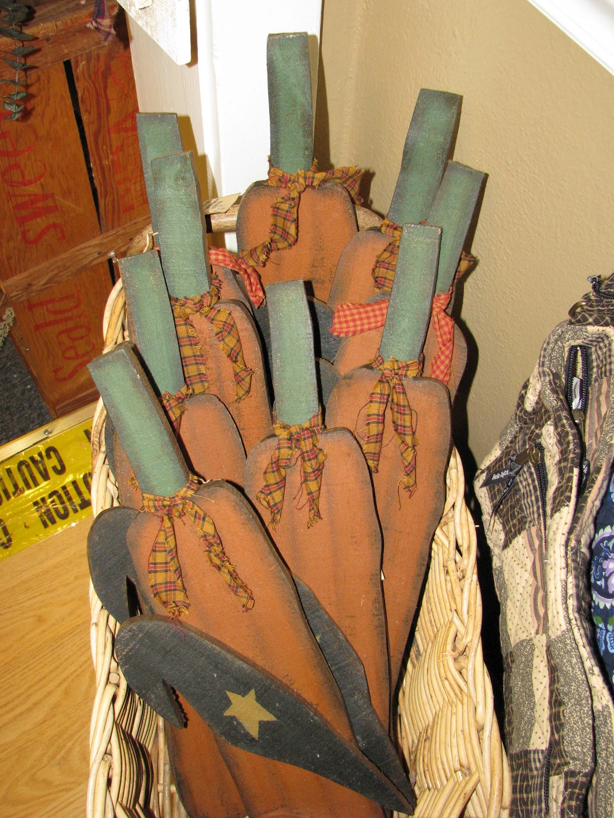 Country Primitives Vintage Market & The French Hen: ★★JULY 2012 STORE ...