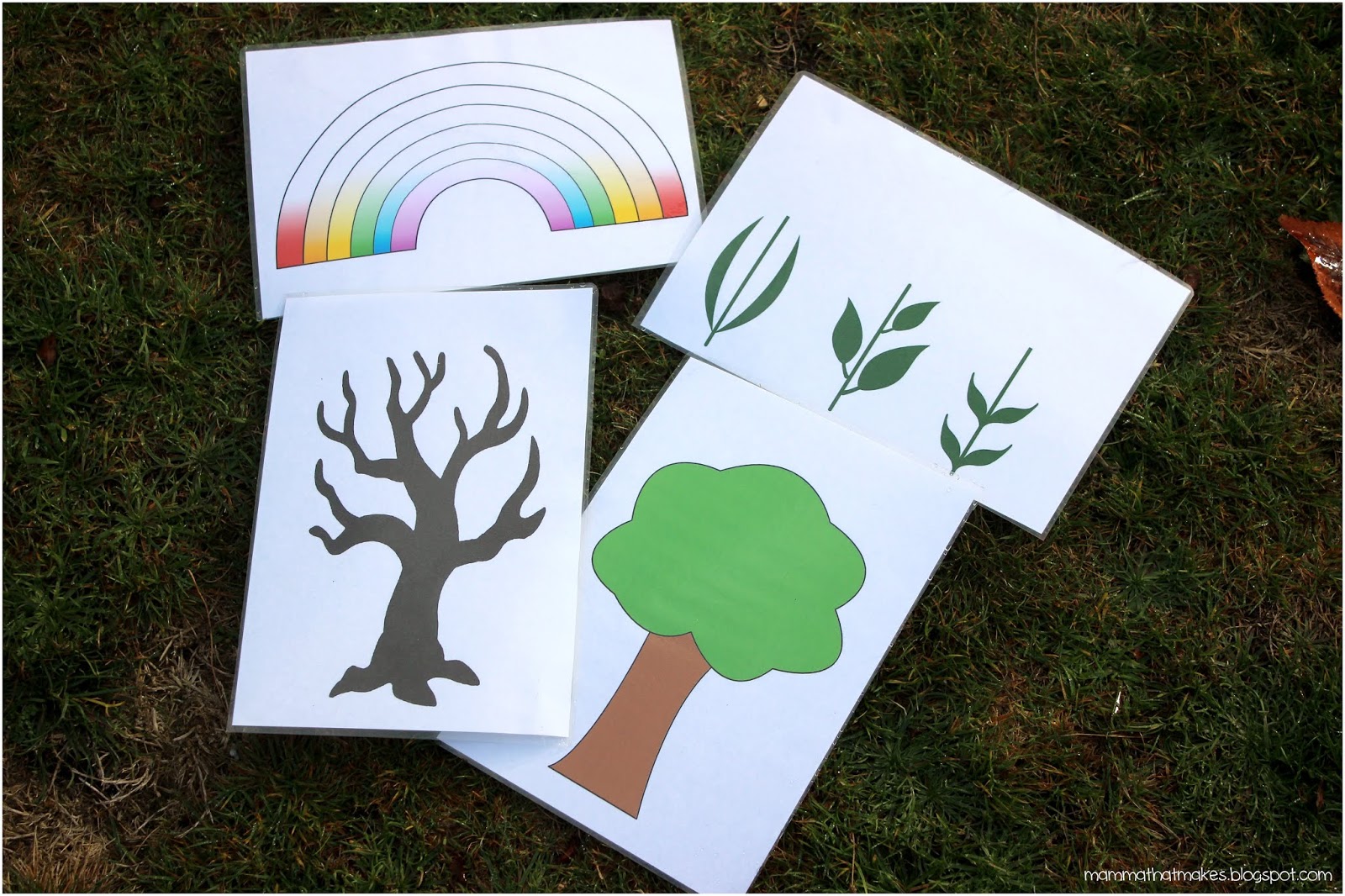 Mamma That Makes: Nature Play Dough Mat - Free Printable